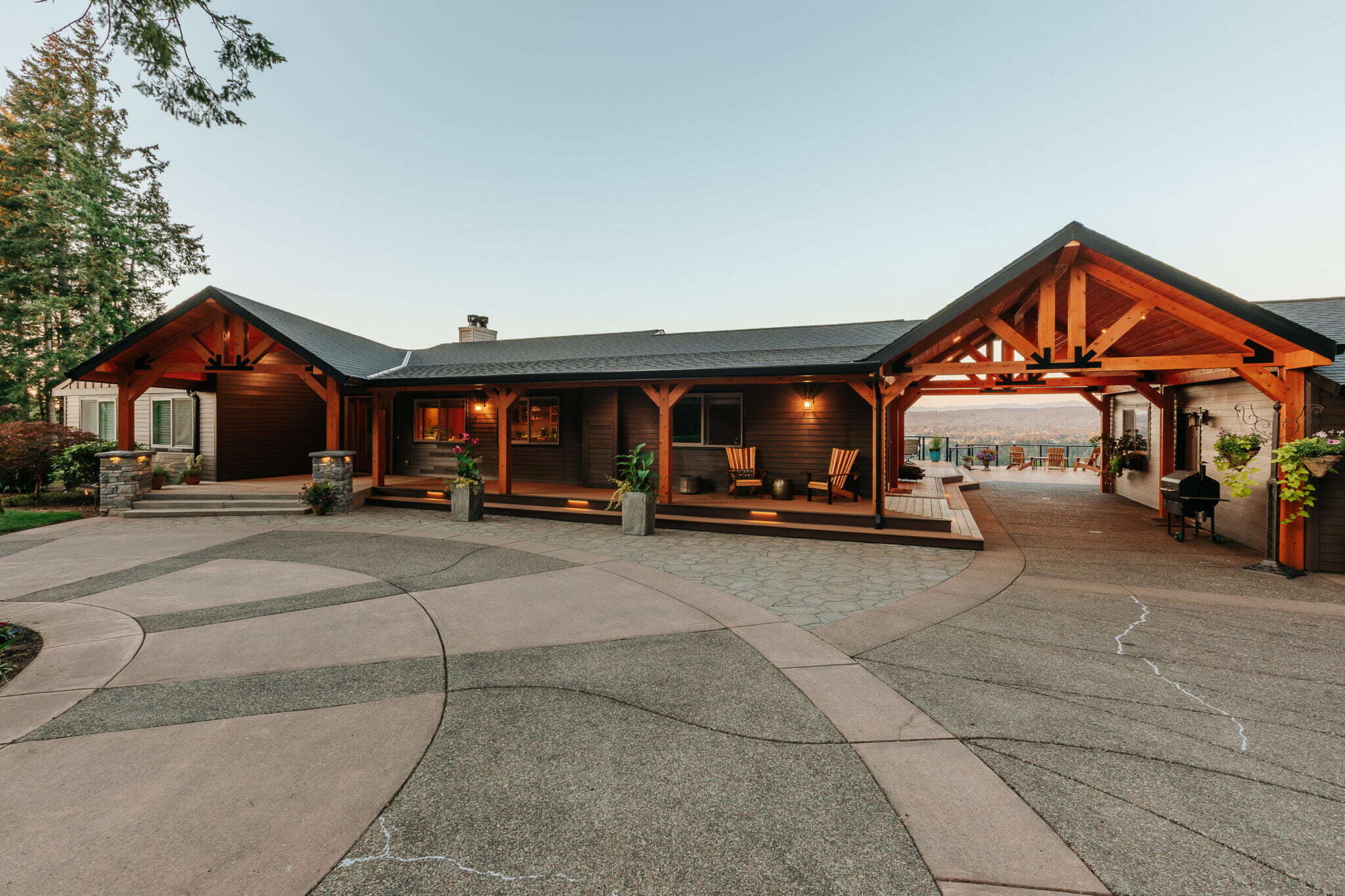 How to Do An Exterior Makeover on Your Portland Home - Lamont Bros.