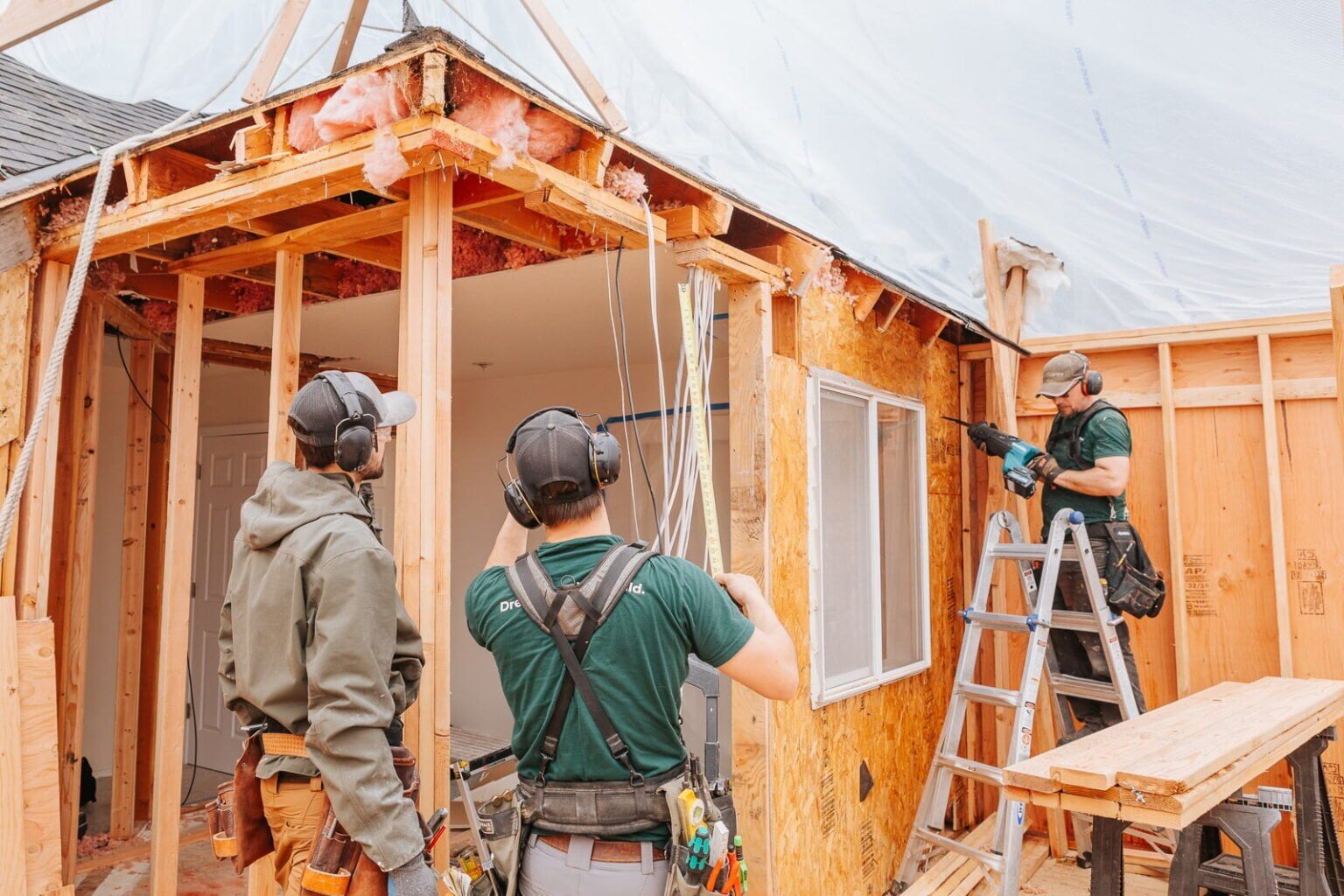 Design-Build vs. General Contractor: What’s the Difference? - Lamont Bros.